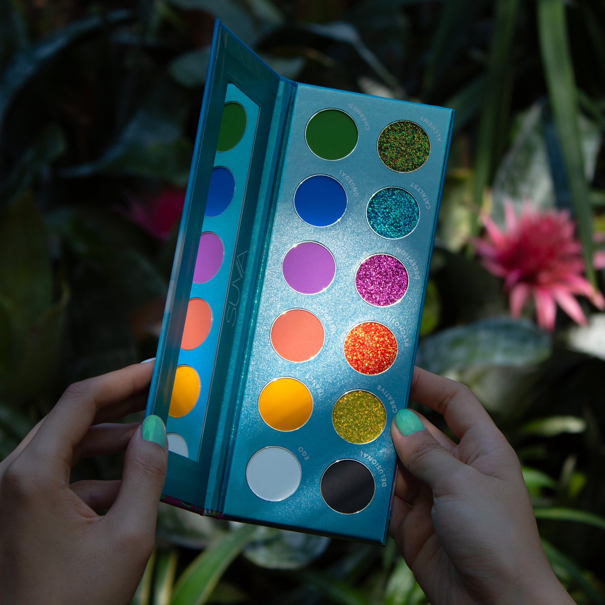 Magic + Ecstasy Pressed Pigment Glitter Palette – SUVA Beauty